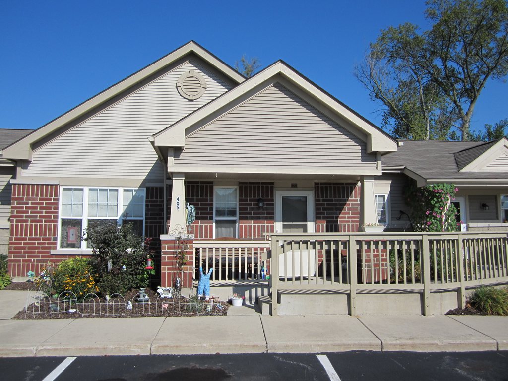 Woodstock Senior Lane Woodstock, IL - Senior Living Community ...